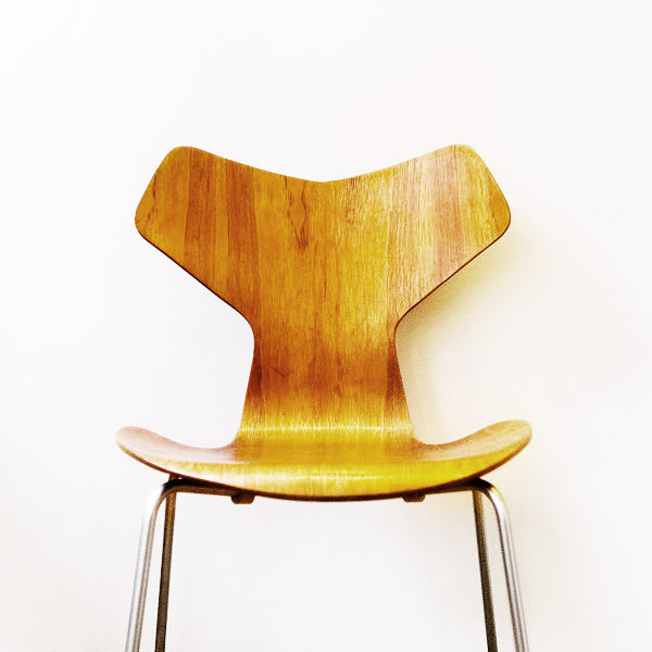 DESK – ECC International