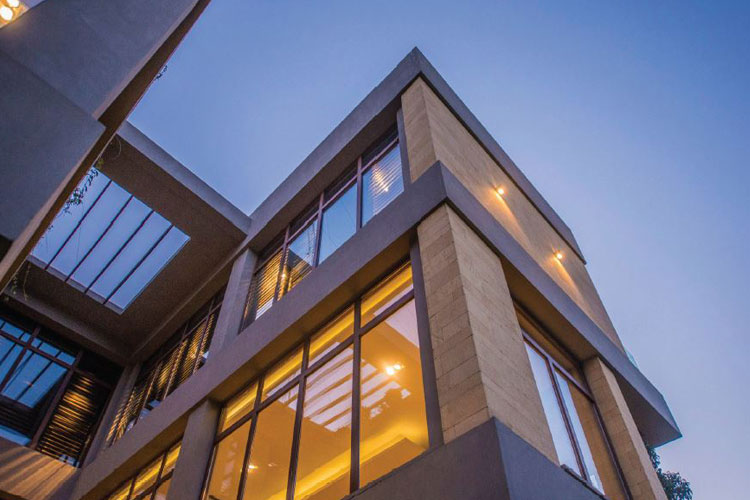 Crescent Bahuman Limited Corporate Office